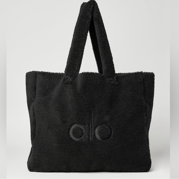 ALO Yoga | Bags | Alo Yoga Black Foxy Sherpa Tote Bag New With Tags ...